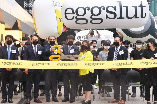 SPC그룹, 에그슬럿 1호점 그랜드 오픈