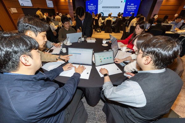 KT, 2030 주도 AXcelerator TF 가동…전사 AX 가속화